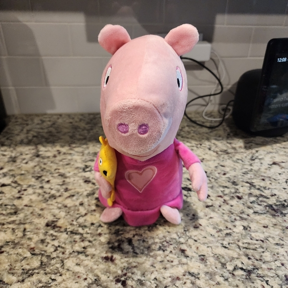 Peppa Pig | Toys | Goodnight Peppa Pig Talking Interactive Plush ...